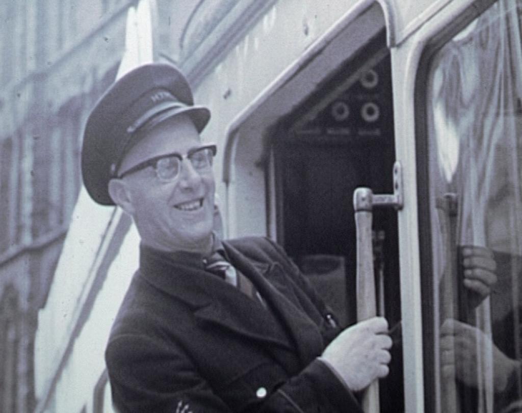 Filmatelierdenhaag.nl :: Uit Kasten & Kluizen - 14 april